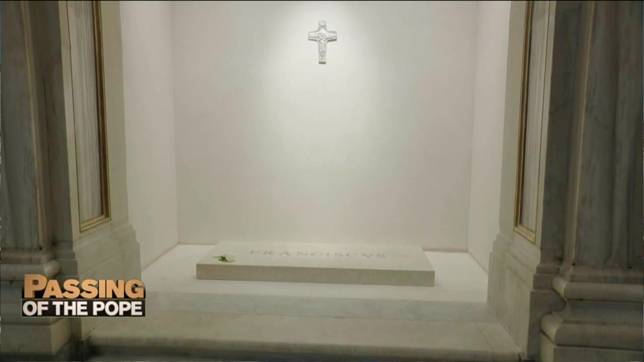 Catholic devoted pay respects to Pope Francis as his tomb opens to the ...